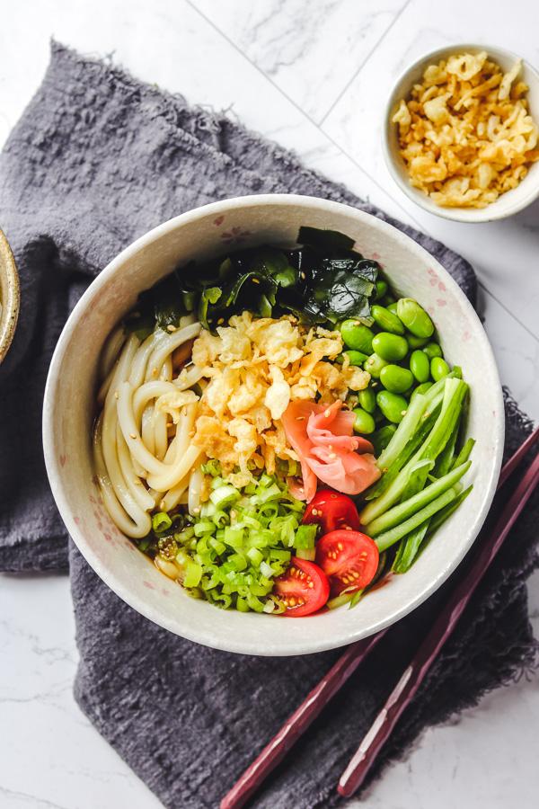 Vegan Chilled Tanuki Udon (Japanese Udon Noodles) - Okonomi Kitchen