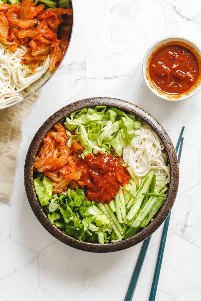 Vegan Bibim Guksu (Korean Spicy Cold Noodles) - Okonomi Kitchen