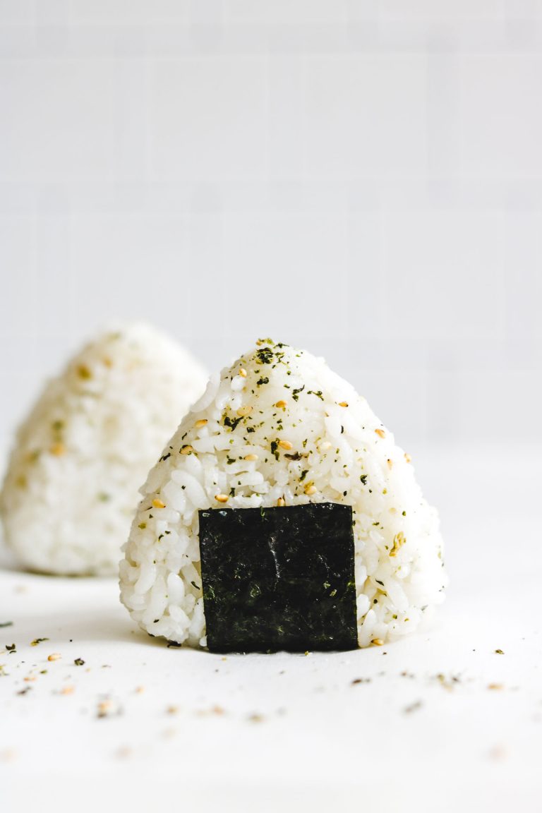 How to Make Onigiri (Japanese Rice Balls) | Ultimate Guide - Okonomi ...