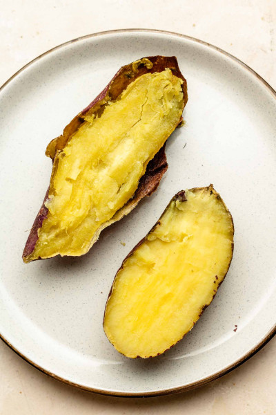Baked Japanese Sweet Potatoes (Authentic Yaki Imo) - Okonomi Kitchen