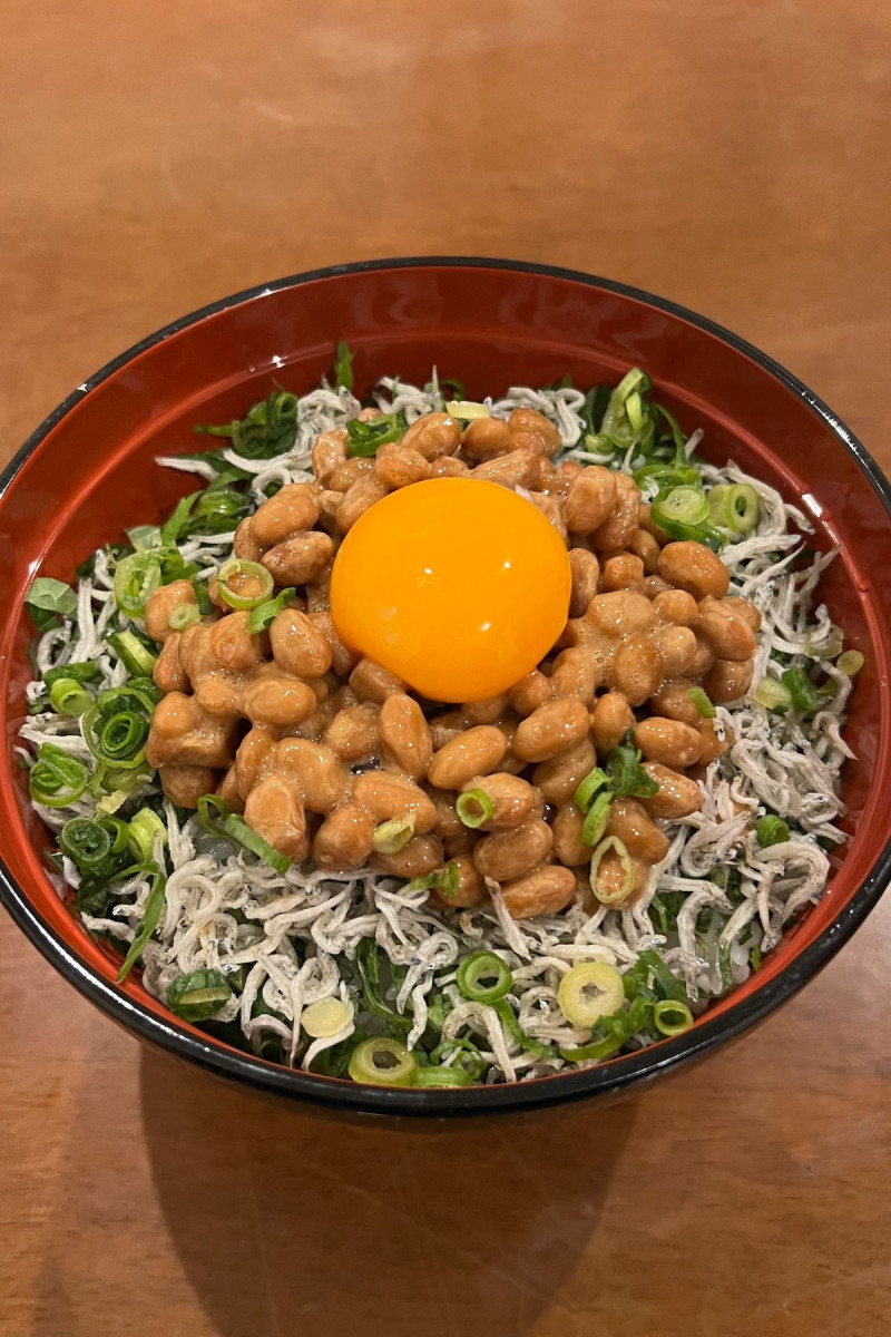 Natto Shirasu Donburi (納豆しらす丼) - Okonomi Kitchen