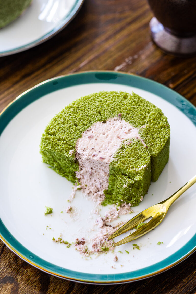 Matcha Roll Cake (Swiss Roll) 抹茶ロールケーキ - Okonomi Kitchen